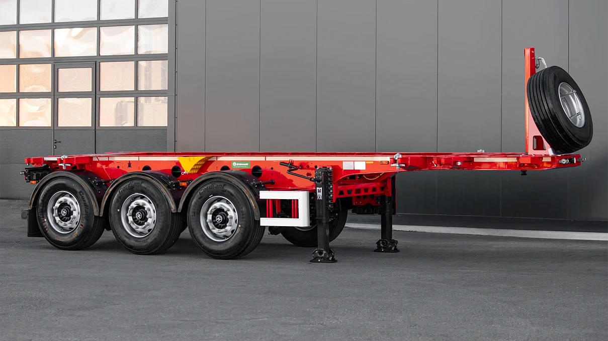 Купить новый полуприцеп танк контейнеровоз в России | Грюнвальд